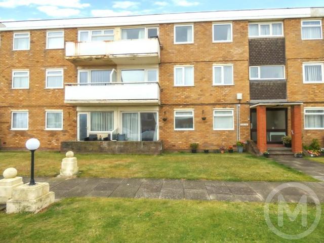 3 bedroom flat for sale