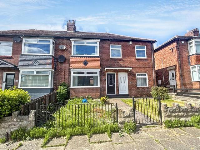 3 bedroom flat for sale
