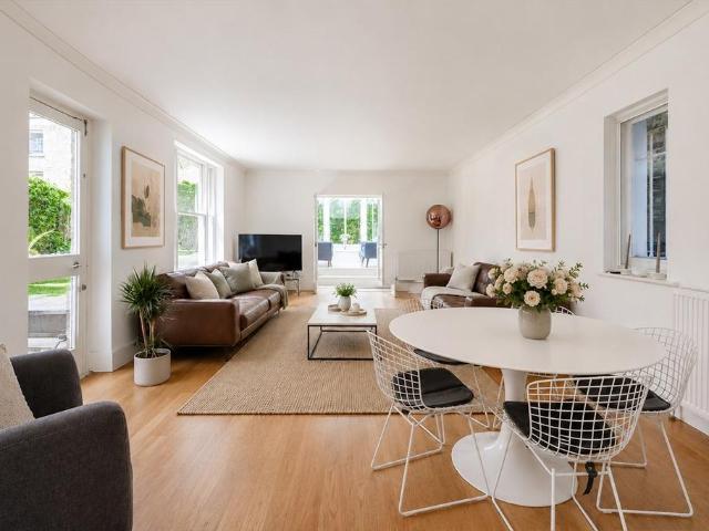 3 bedroom flat for sale