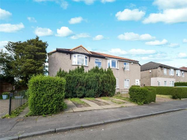3 bedroom flat for sale