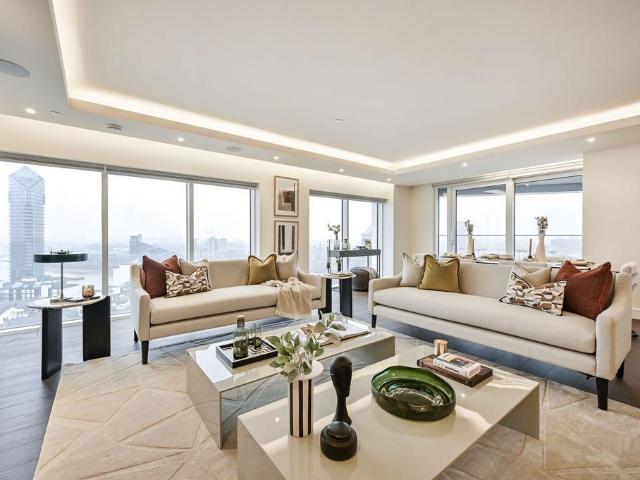 3 bedroom flat for sale