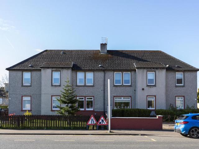 3 bedroom flat for sale