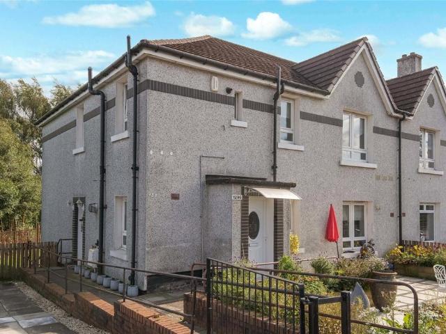 3 bedroom flat for sale