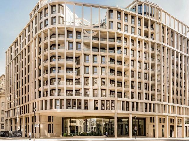 3 bedroom flat for sale