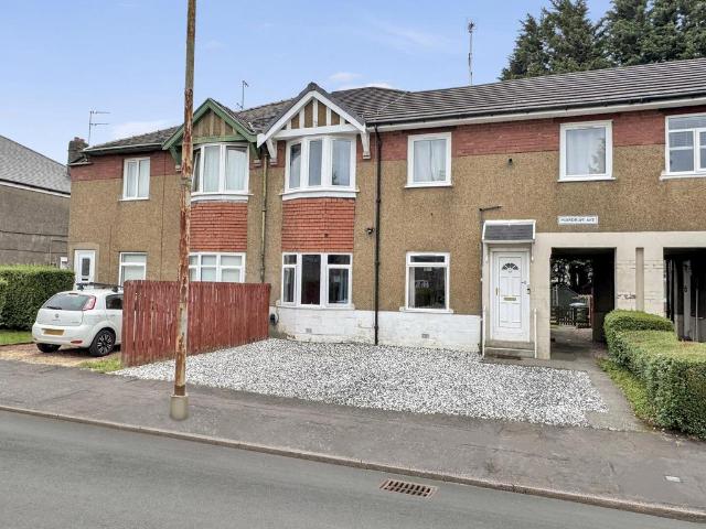 3 bedroom flat for sale