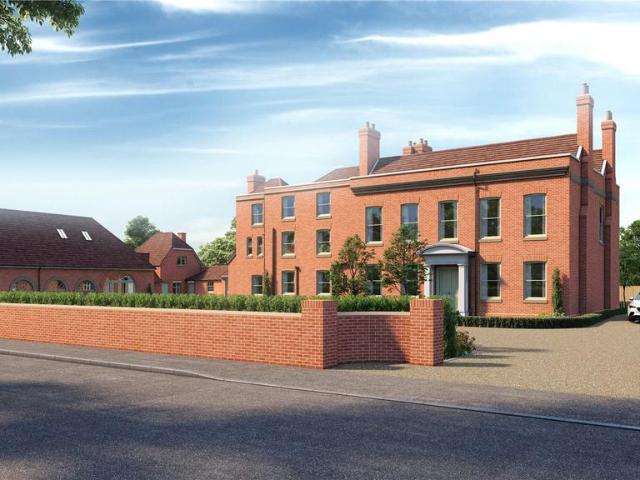 3 bedroom flat for sale