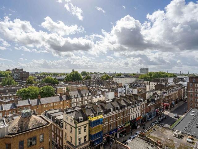 3 bedroom flat for sale