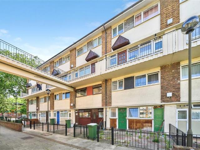 3 bedroom flat for sale