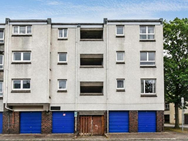 3 bedroom flat for sale