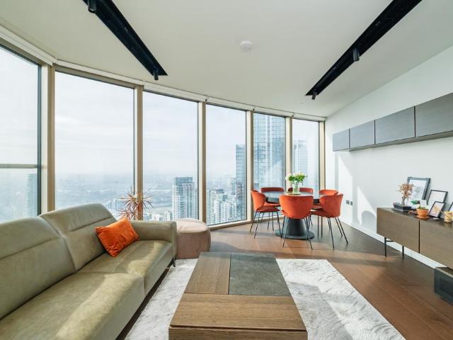 3 bedroom flat for sale