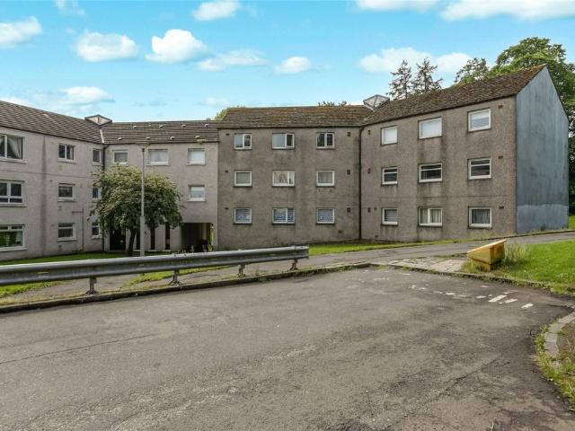 3 bedroom flat for sale
