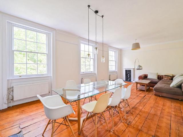 3 bedroom flat for sale