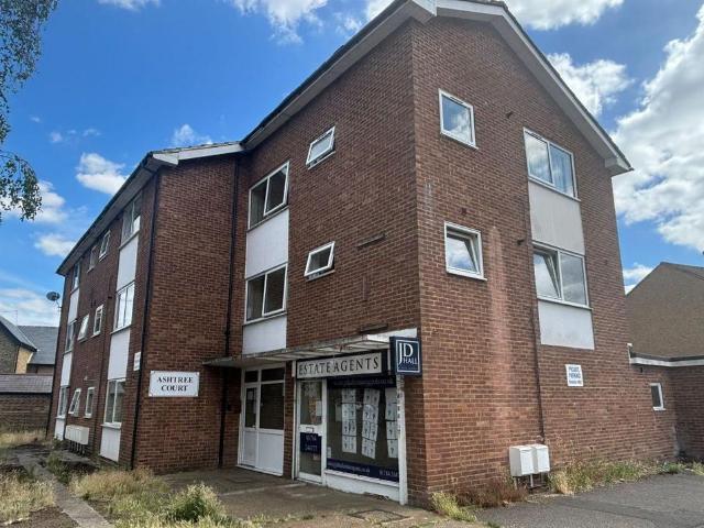 3 bedroom flat for sale