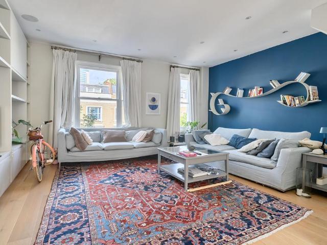 3 bedroom flat for sale