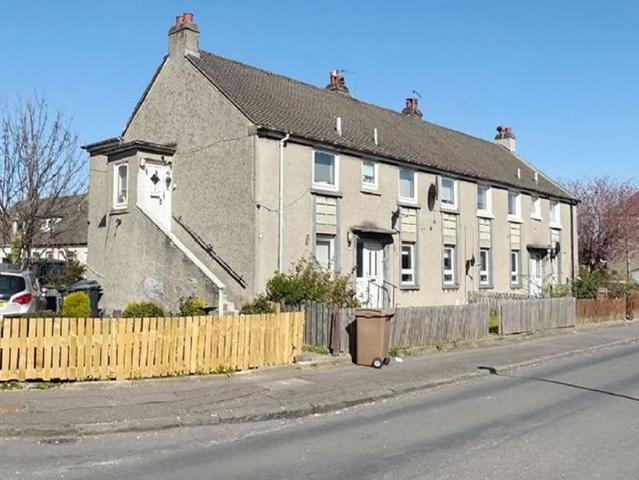 3 bedroom flat for sale