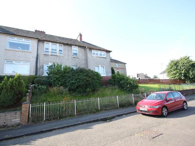 3 bedroom flat for sale