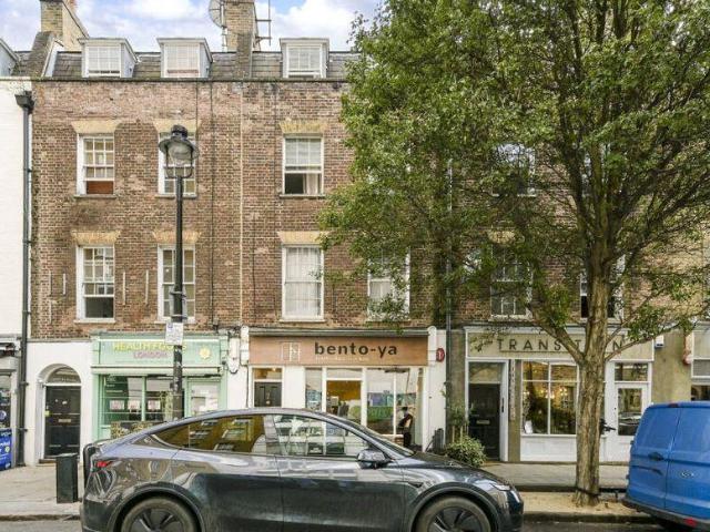 3 bedroom flat for sale