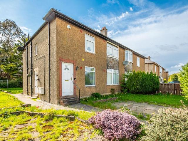 3 bedroom flat for sale