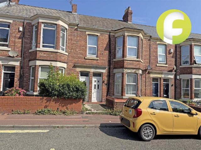 3 bedroom flat for sale