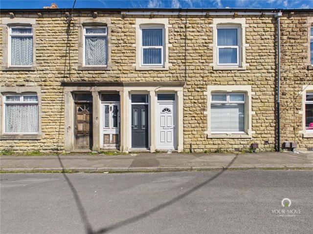 3 bedroom flat for sale