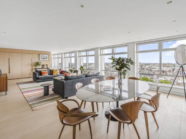 3 bedroom flat for sale