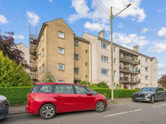 3 bedroom flat for sale