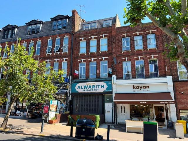 3 bedroom flat for sale