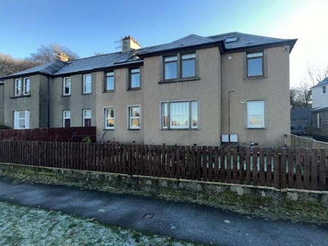 3 bedroom flat for sale