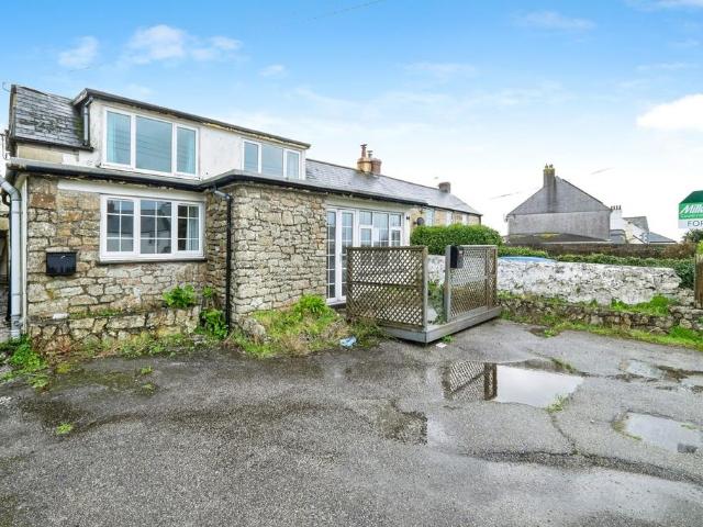 3 bedroom flat for sale