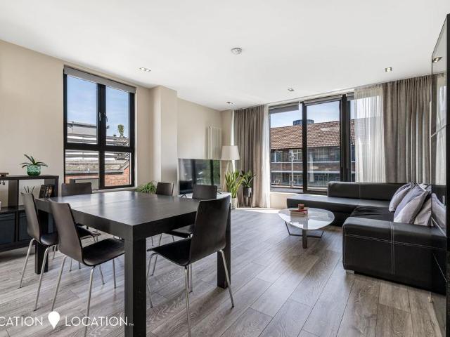3 bedroom flat for sale