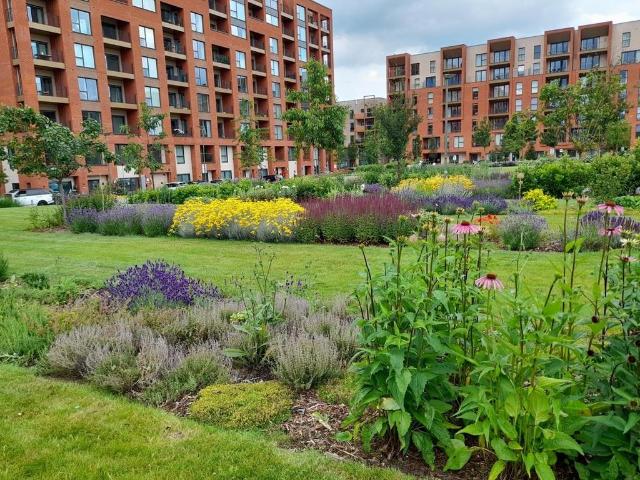 3 bedroom flat for sale