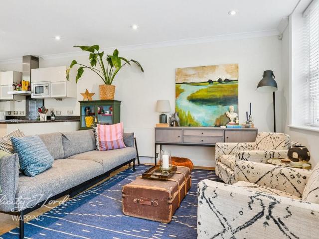 3 bedroom flat for sale