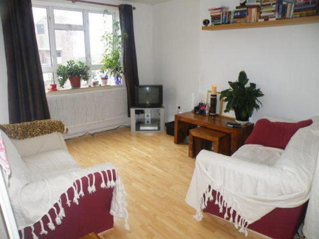 3 bedroom flat for sale