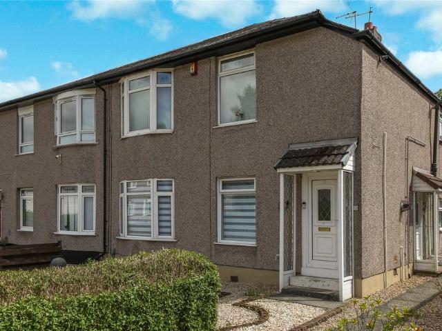 3 bedroom flat for sale