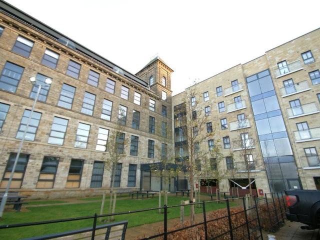 3 bedroom flat for sale