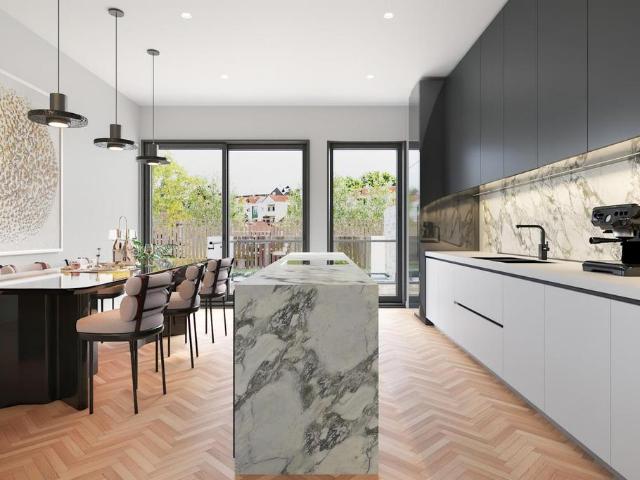 3 bedroom flat for sale
