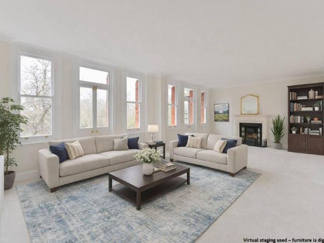 3 bedroom flat for sale