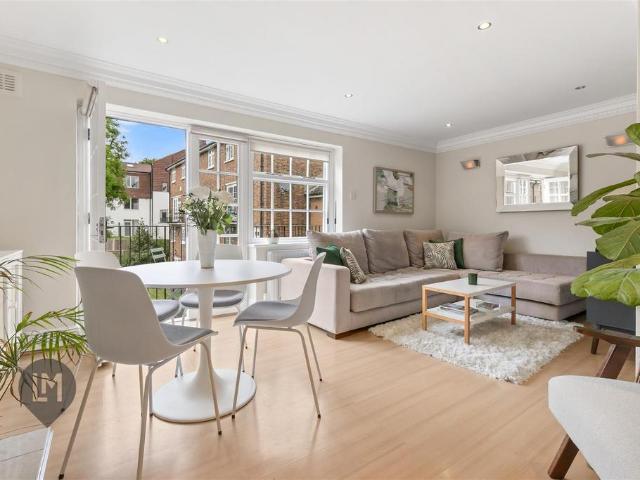 3 bedroom flat for sale