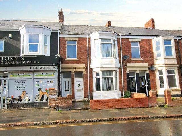 3 bedroom flat for sale