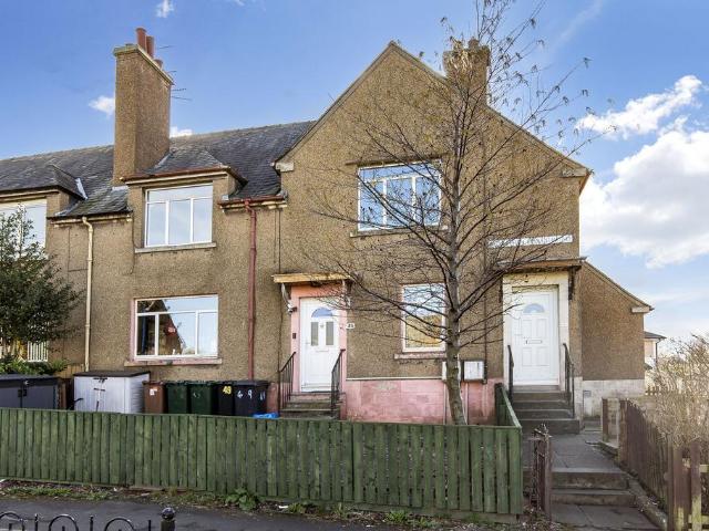 3 bedroom flat for sale