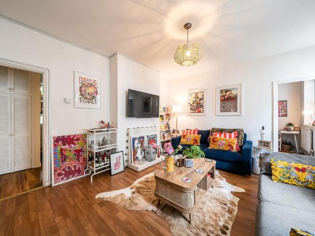 3 bedroom flat for sale