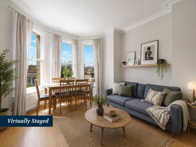 3 bedroom flat for sale