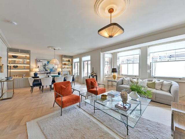 3 bedroom flat for sale