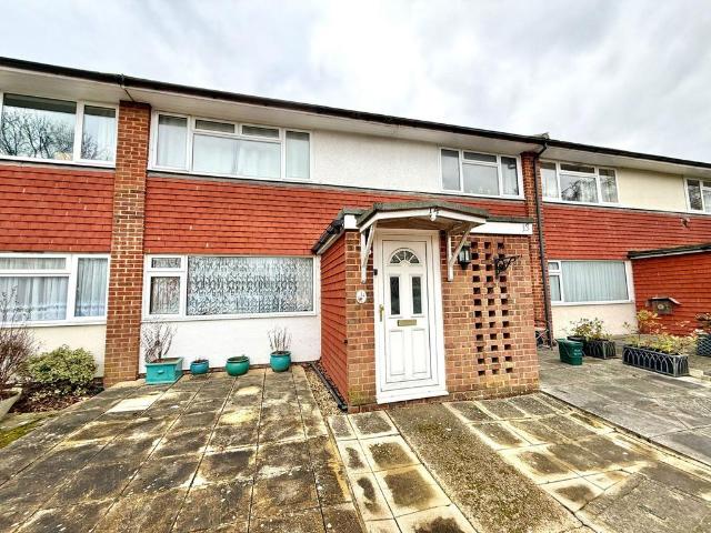 3 bedroom flat for sale