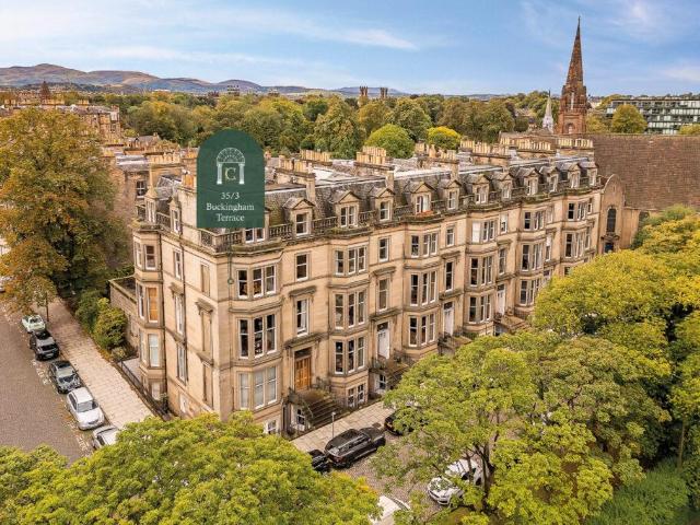 3 bedroom flat for sale