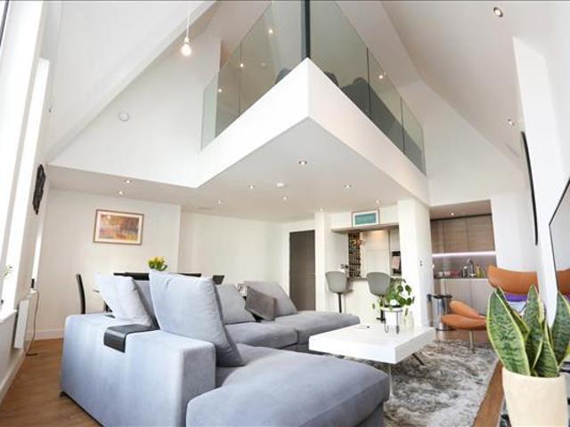 3 bedroom flat for sale