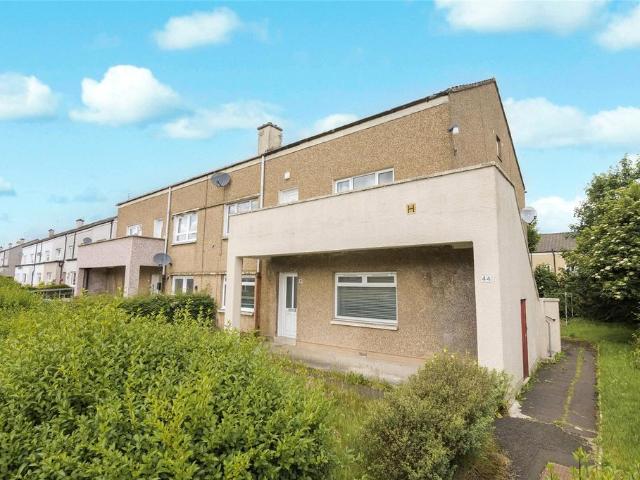 3 bedroom flat for sale