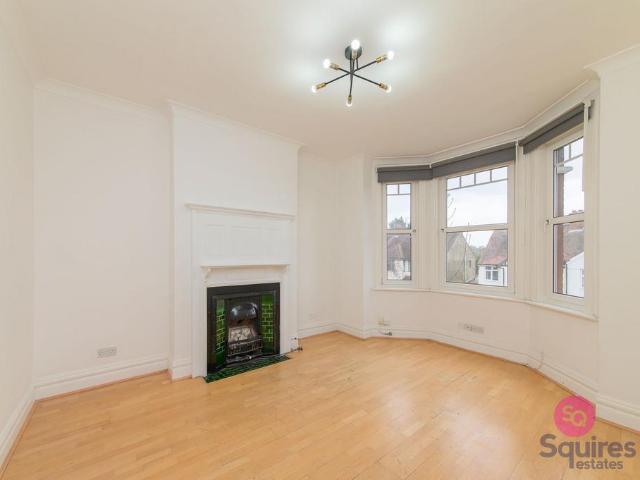 3 bedroom flat for sale