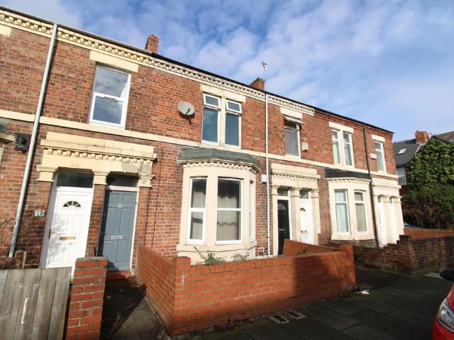 3 bedroom flat for sale