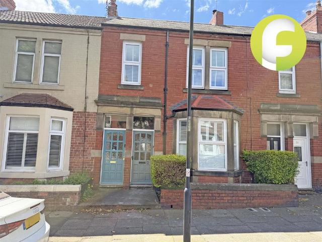 3 bedroom flat for sale